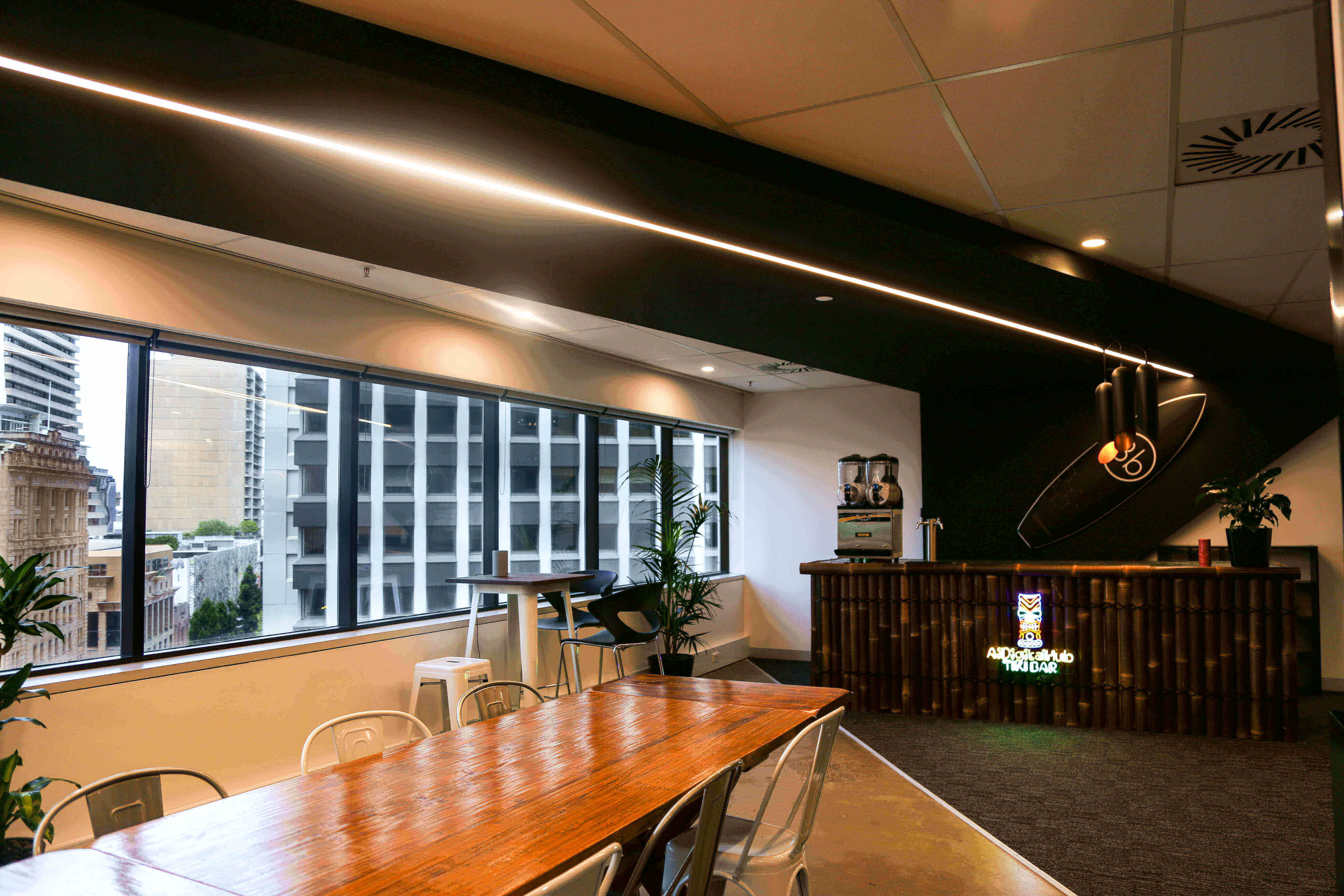 4 Person Coworking Space at 300 Queen Street, Brisbane City | Office Hub