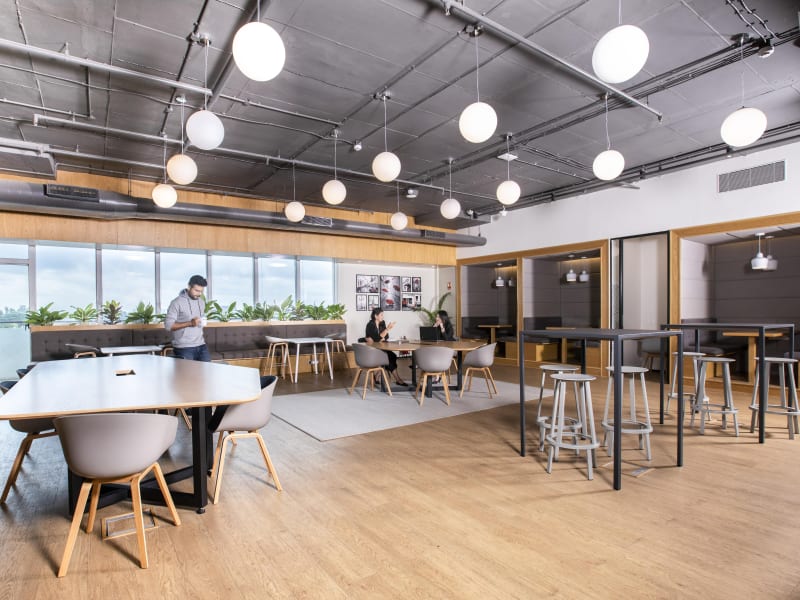 30 Person Private Office at Embassy Golf Links Road Behind Dell Next To ...