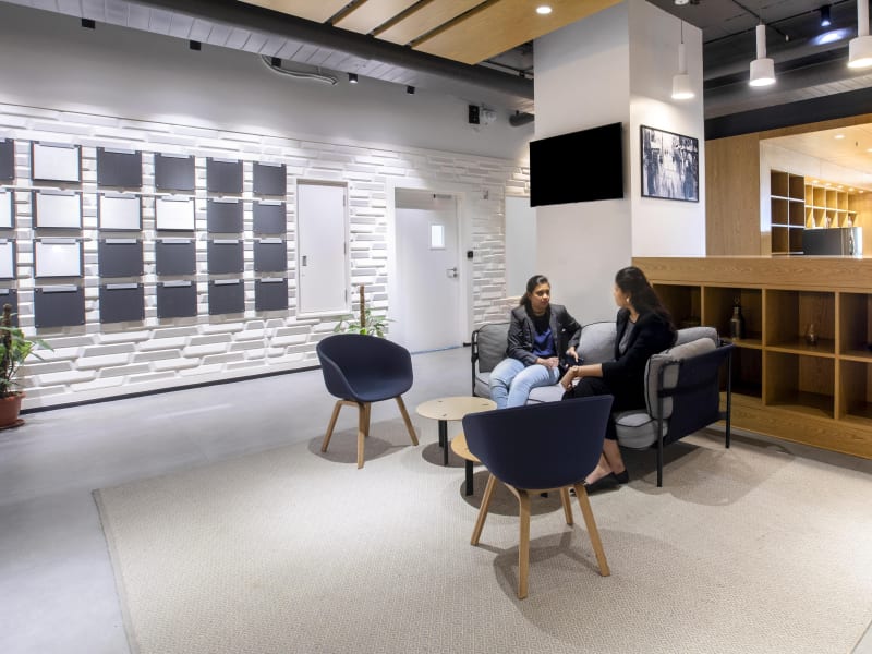 2 Person Private Office at Embassy Golf Links Road Behind Dell Next To ...