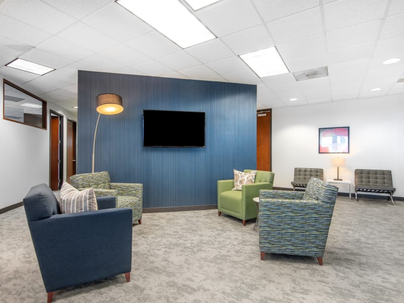 15 Person Private Office at 525 N Tryon St, Charlotte | Office Hub