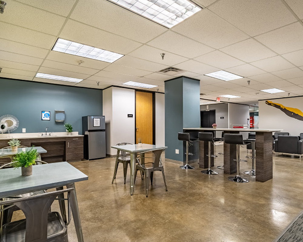 3 Person Private Office at 8330-8360 Lyndon B Johnson Fwy, Dallas ...
