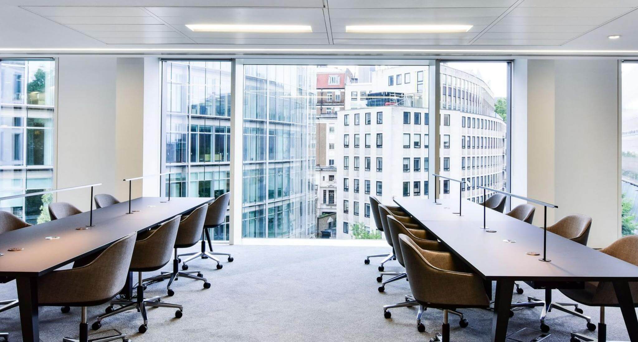 27 Person Private Office at 5 Cheapside, London | Office Hub
